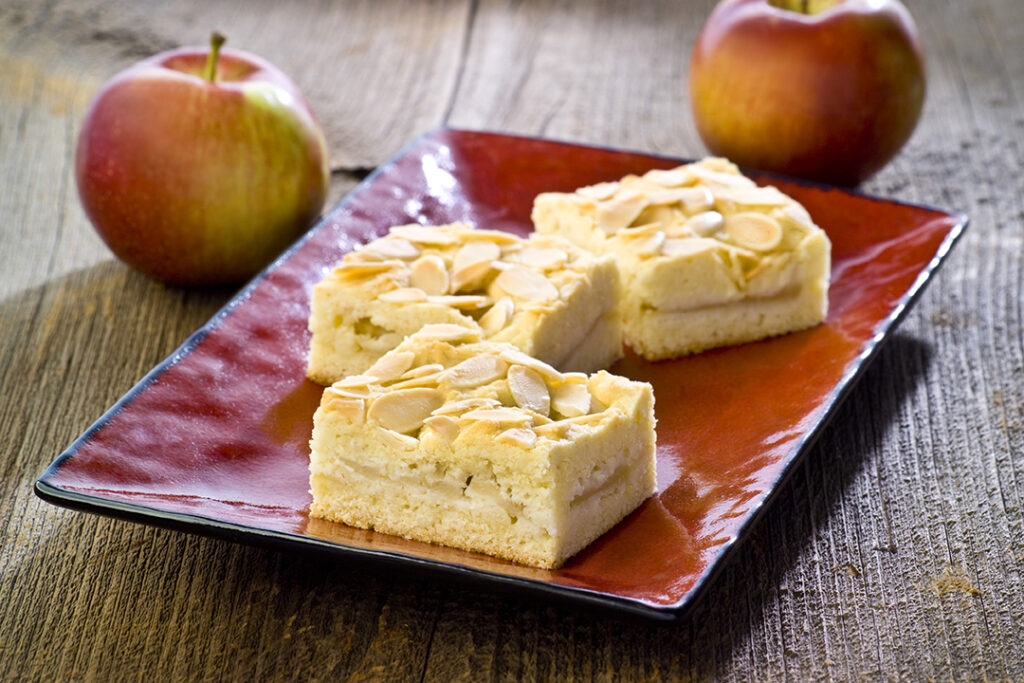 Almond Apple Squares - Get Cracking